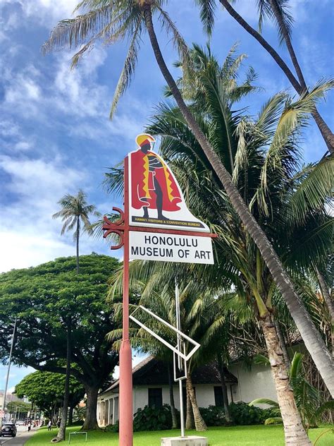 Places On Oahu The Honolulu Museum Of Art On Walkabout