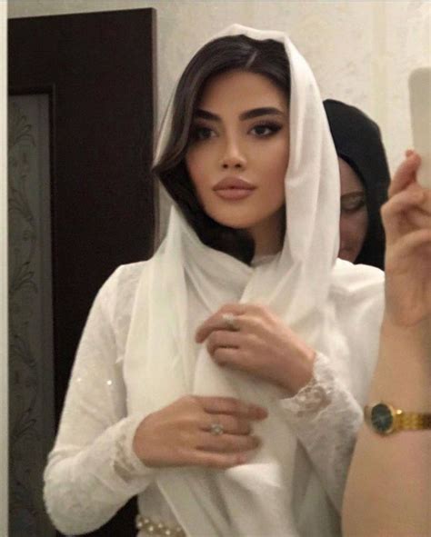 Gorgeous Lady Одежда для храмов Фотографии женщин Стиль