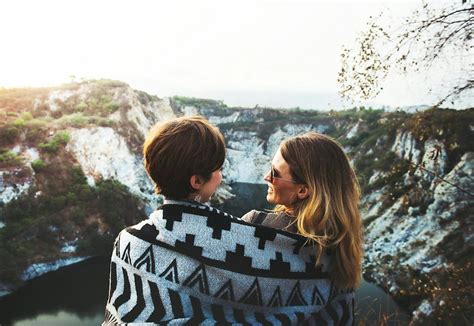 11 Signs You Should Try Dating Someone Older Than You