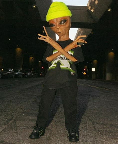 Pin By Biss On Lil Mayo Alien Aesthetic Aliens Meme Trippy Iphone