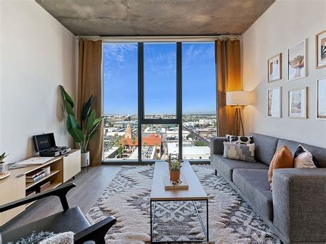 X Phoenix 200 W Monroe St Phoenix Az Zillow