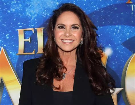 Agradecida ¡lucero Celebra Una Nueva Vuelta Al Sol Ort Radio
