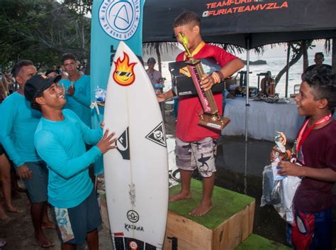 Anare Disfrutó Su Cuarta Edición De Surf Fest Diario La Verdad De Vargas