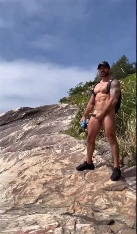 Public Fun Hung Muscular Exhibitionist Hard