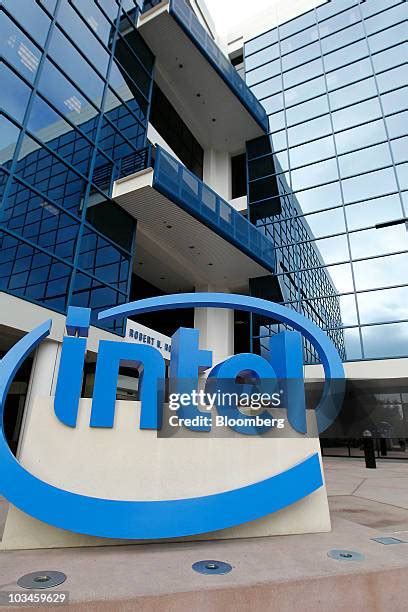 Intel Corporate Headquarters Photos And Premium High Res Pictures Getty Images