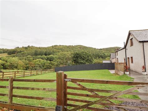 Ty Brith Farm In Bontuchel Clwyd Cottages And Lodges