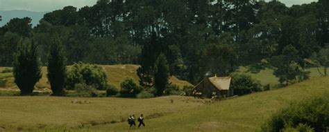 Elven Grimoire Frodo And Sam Road To Bree The Lord Of The Rings