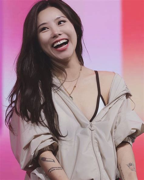 Wheein Smile Rwheein