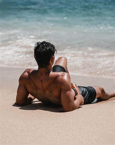 Man In The Beach Photography Guys With The Beach Guys In The Beach