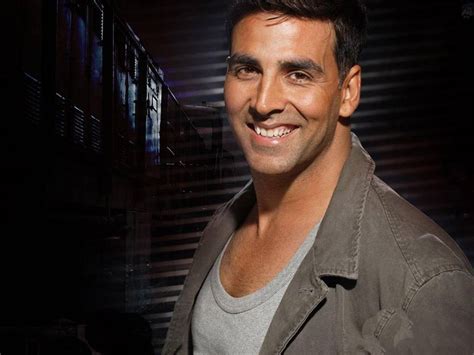 Akshay Kumar Hq Wallpapers Akshay Kumar Wallpapers 16719 Oneindia