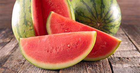 Cómo Elegir Una Buena Sandía En El Supermercado Este Verano Los Consejos De La Ocu Para Escoger