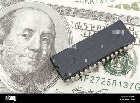 close shot integrated circuit eprom chip on us 100 franklin
