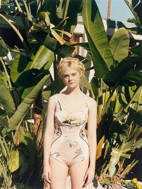Pin By Elisabeth Colette Brinson On Elle Fanning Elle Fanning Bikini