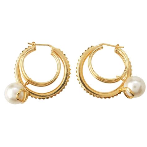 【楽天市場】【ヴァレンティノ】valentino Vロゴ シグネチャー Fパール フェイクパール ピアス イヤリング ゴールド 【中古】【鑑定済・正規品保証】173256：retro