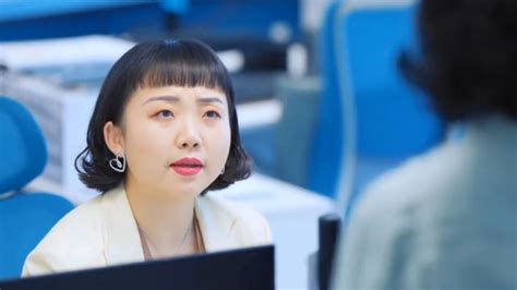 婆家希望你结婚生子，公司怕你结婚生子《辣目洋子》 腾讯新闻