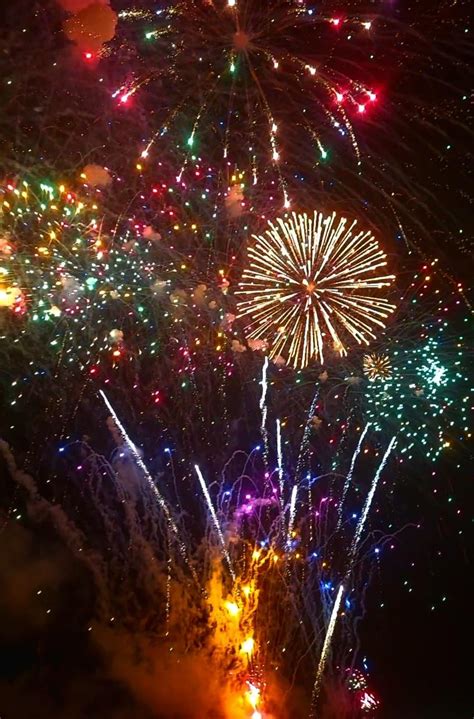 Some Of My Favorite Firework Photos Ive Ever Captured Rphoto