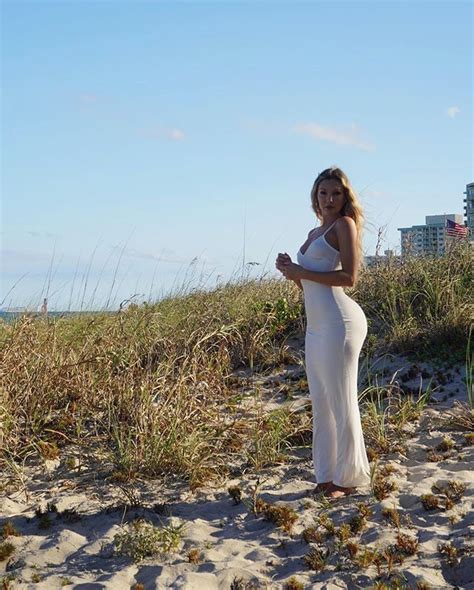 Cassandre Casidavis • Instagram Photos And Videos Beautiful Bodies