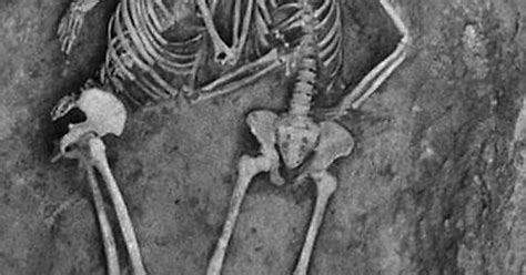 The Hasanlu Lovers Died Around 800 Bc And Were Discovered In 1972