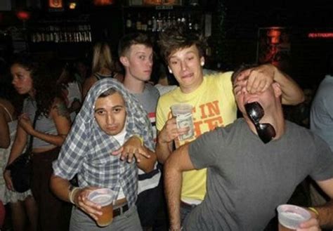 32 Piss Drunk Lads To Celebrate Being Piss Drunk Ebaums World