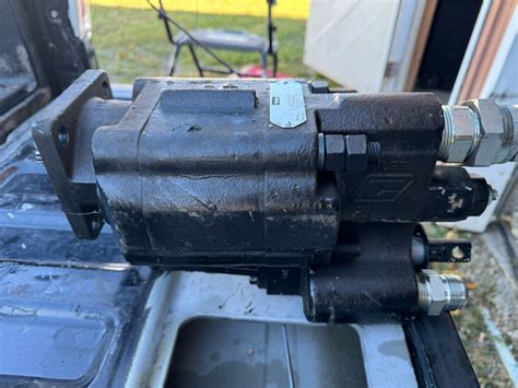 Parker C102 Dump Pump W Air Pump