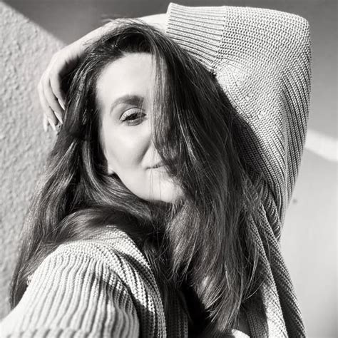 𝐀𝐑𝐈𝐀𝐍𝐄 All About Ariane • Threads Say More