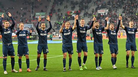 Кьолн се справи с Аугсбург и ги изпревари в класирането