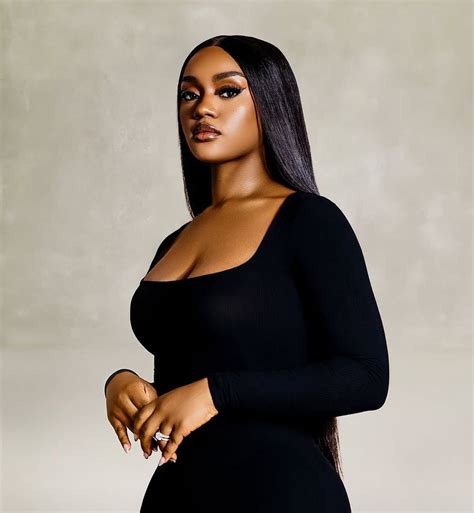 Davidos Wifey Chioma Adeleke Flaunts Her Hot Bod In Lovely New Photos