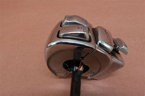 2000 2006 Harley Davidson Electra Glide Right Control Switch Start Stop