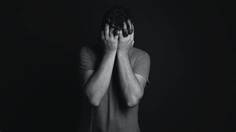 Kesehatan Mental Pada Pria Yang Sangat Terselubung Merahputih