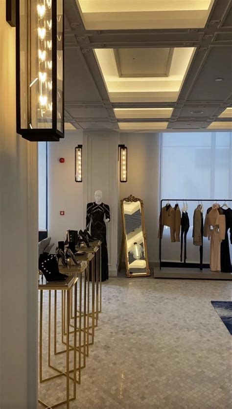 Illuminate Your Space With Stylish Accent Lighting
