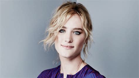 Mackenzie Davis Pode Estrelar O Exterminador Do Futuro 6 Jovem Nerd