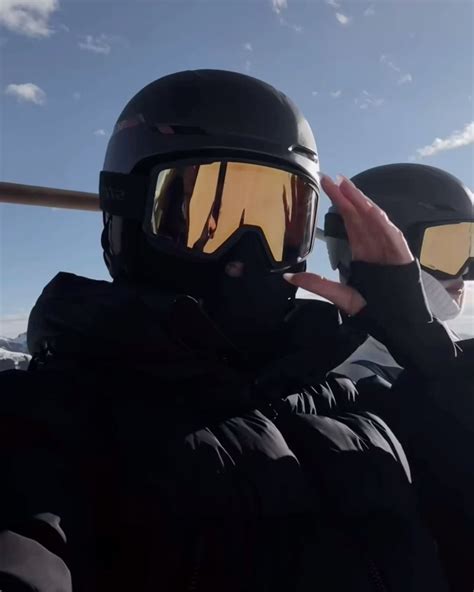 Insta Romaneinnc Skiing Pfps Ski Couple Aesthetic Snow Ski Pfp