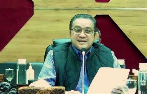 Ingatkan Para Rektor Dede Yusuf Tegaskan Biaya Kuliah Negeri Tidak