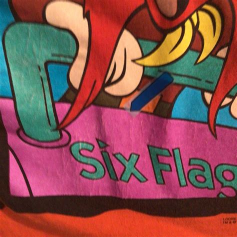 Vintage 1996 Six Flags Looney Toons Yosemite Sam Size Gem