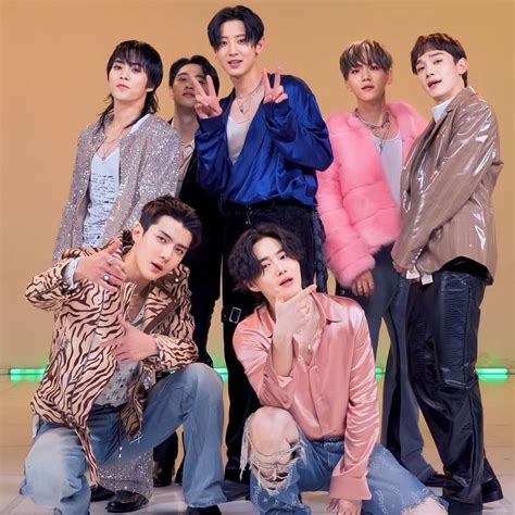 ̍𝐄𝐗𝐎 Sf9 Group Photo Pentagon Kpop Group Photo Xiumin Edit