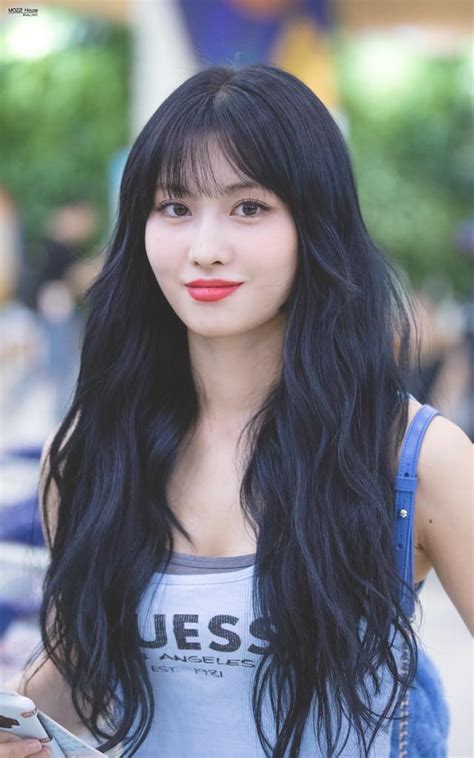 190827 Momo R Momo