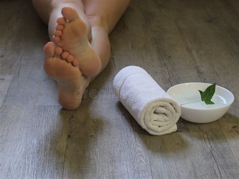 Female Bare Feet Half A Spa Stock Image Image Of Cream Freshness