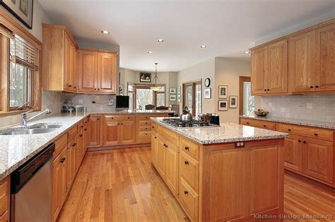 Oak Kitchen Cabinets With Knobs At Charles Mattingly Blog