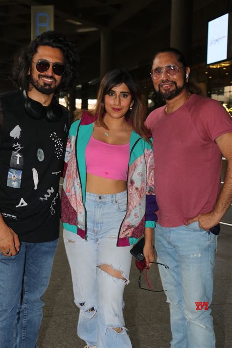 Singer Akasa Spotted At Airport Gallery Social News Xyz