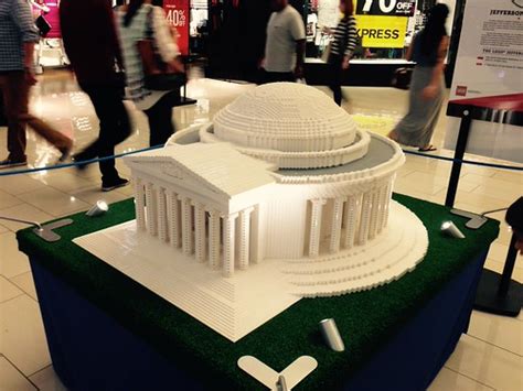 Franklin Avenue Lego Brings The Washington Monuments To The Glendale