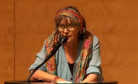 Salerno Alla Biblioteca Comunale Di Villa Carrara Incontro Con La Poetessa Agneta Falk