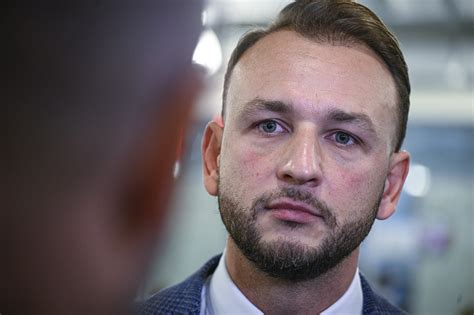 Alexander Dubček A Jeden Z Bratov Kennedyovcov Priblížil Minister