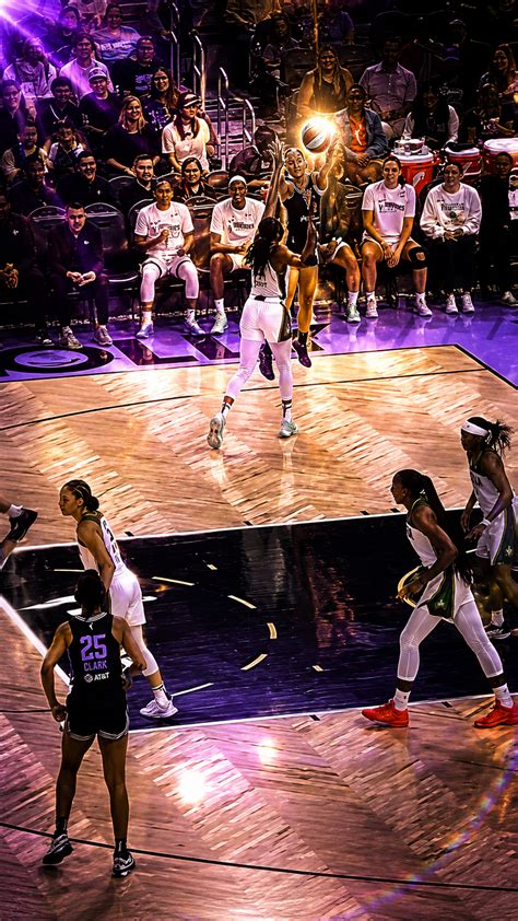 Womens Basketball Back To Back To Back Threes Get Ballhalla Pumped