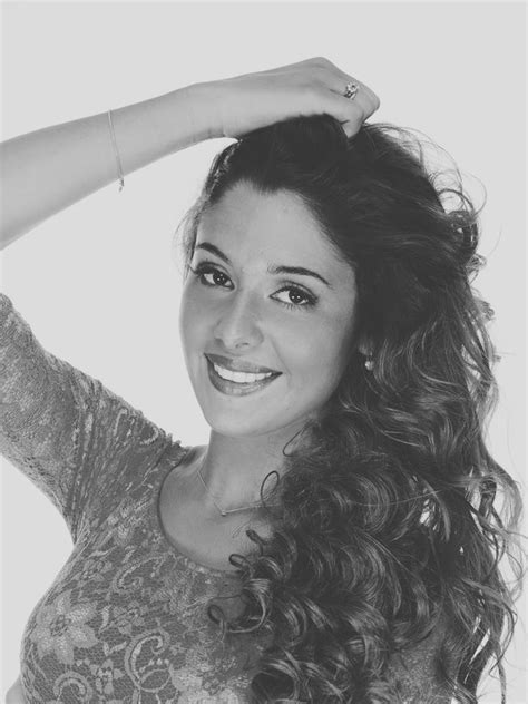 Coralie Biographie Et Vidéos Tf1 Belgique 🇧🇪
