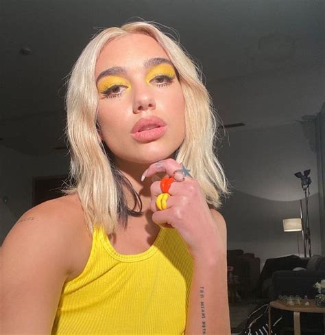 Dua Lipa On Twitter Lipa Bold Makeup Looks Physics