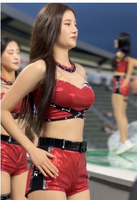 김해리 치어리더의 환상적인 무대 Tiktok