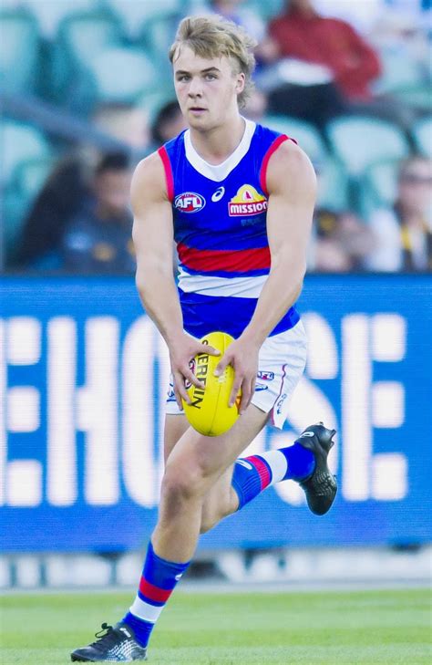Young Tasmanian Afl Star Ryley Sanders Makes Hometown Debut In