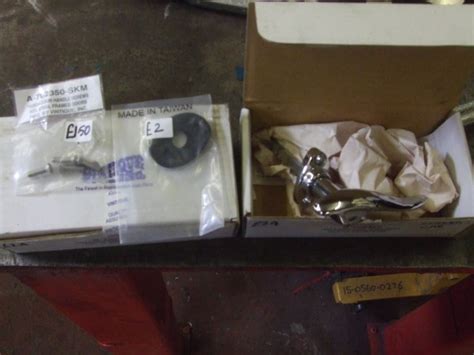 2 X 32 Ford Door Handles Hidden Hinge Kit Line Lock