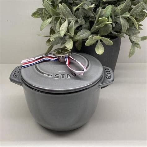 Nồi Gang Staub Mini 12cm