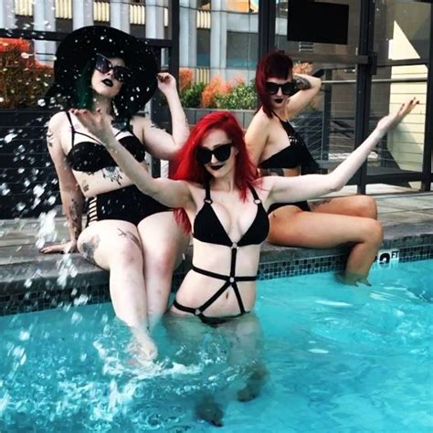 7 Hot Sexy Jaclyn Glenn Bikini Pics